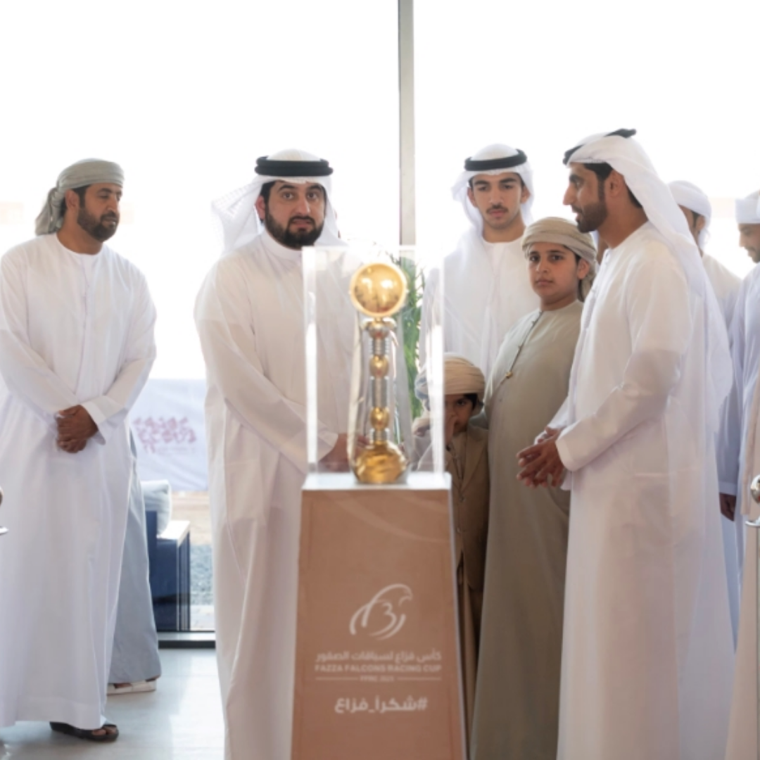 Dubai hosts traditional falcon racing competition